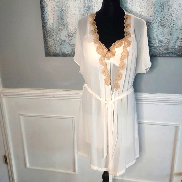 Soma | Intimates & Sleepwear | Soma Intimates Lace Sheer Gown And Robe ...
